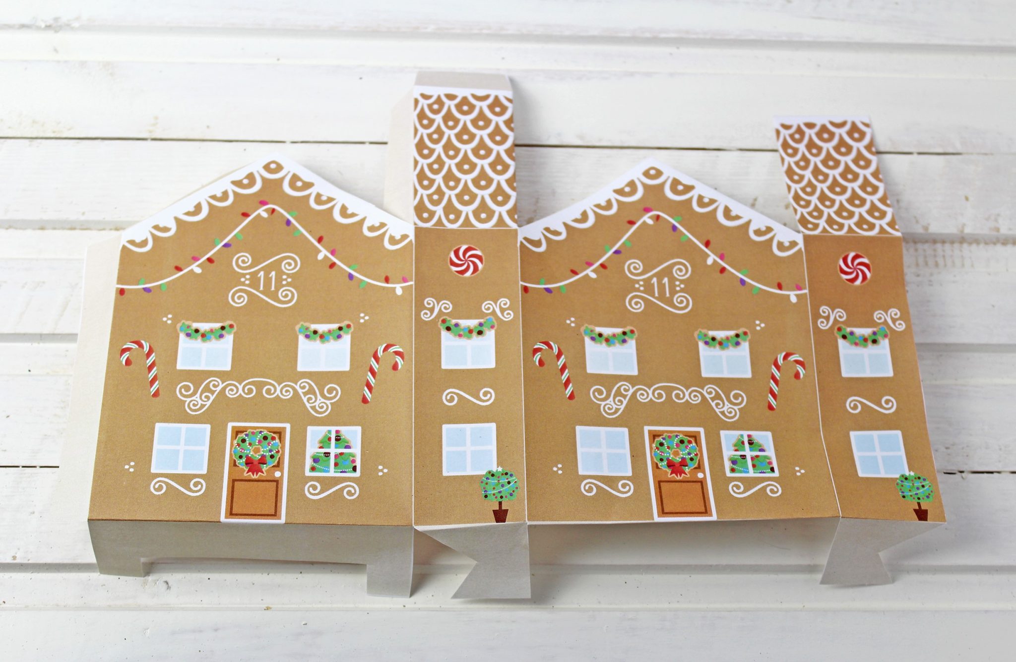 Gör en egen Pepparkakshus Julkalender av Papper - Pyssla med Viktoria