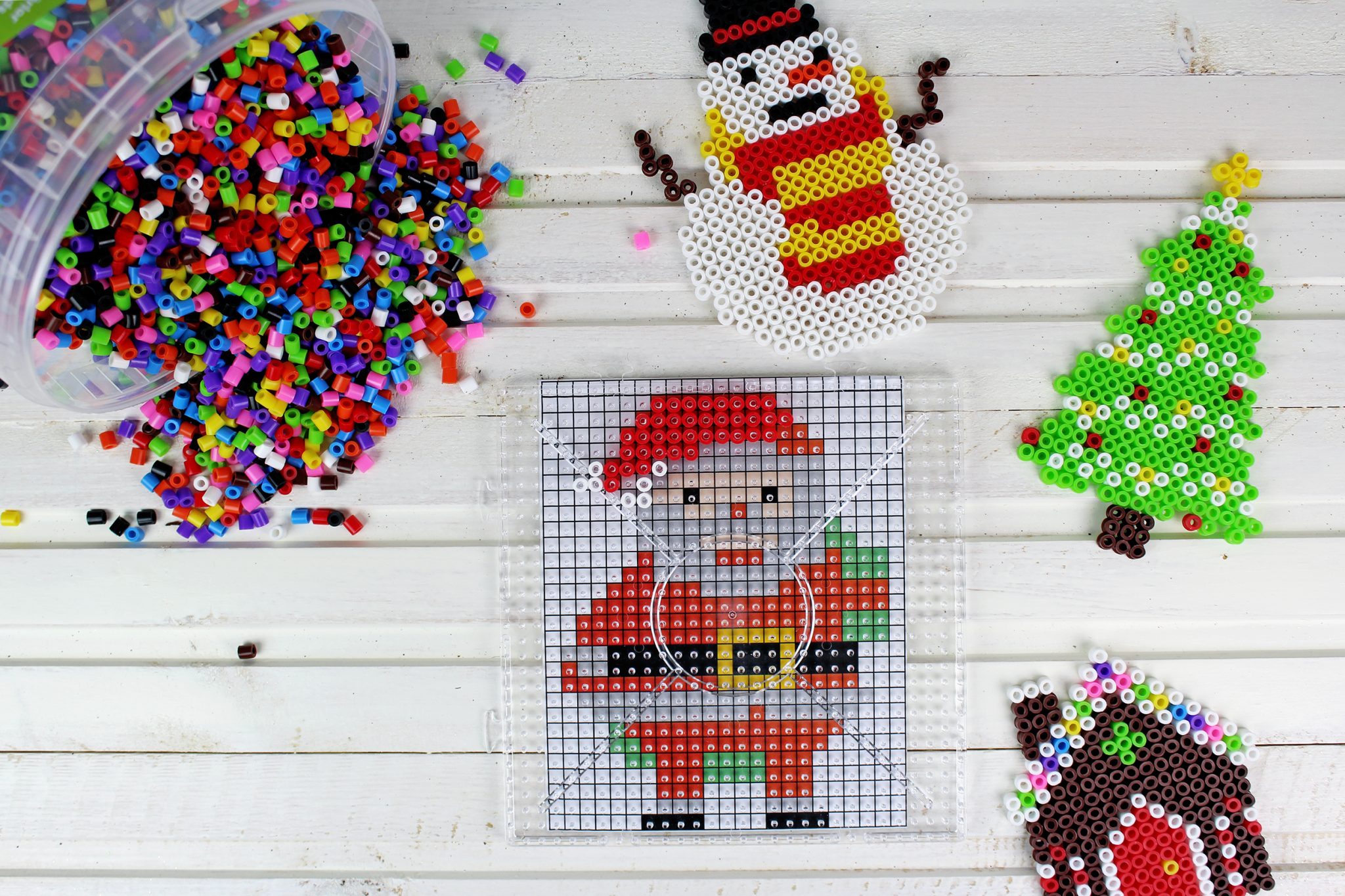 Juliga Pärlplattor - Mönster och idéer - Pyssla med Viktoria